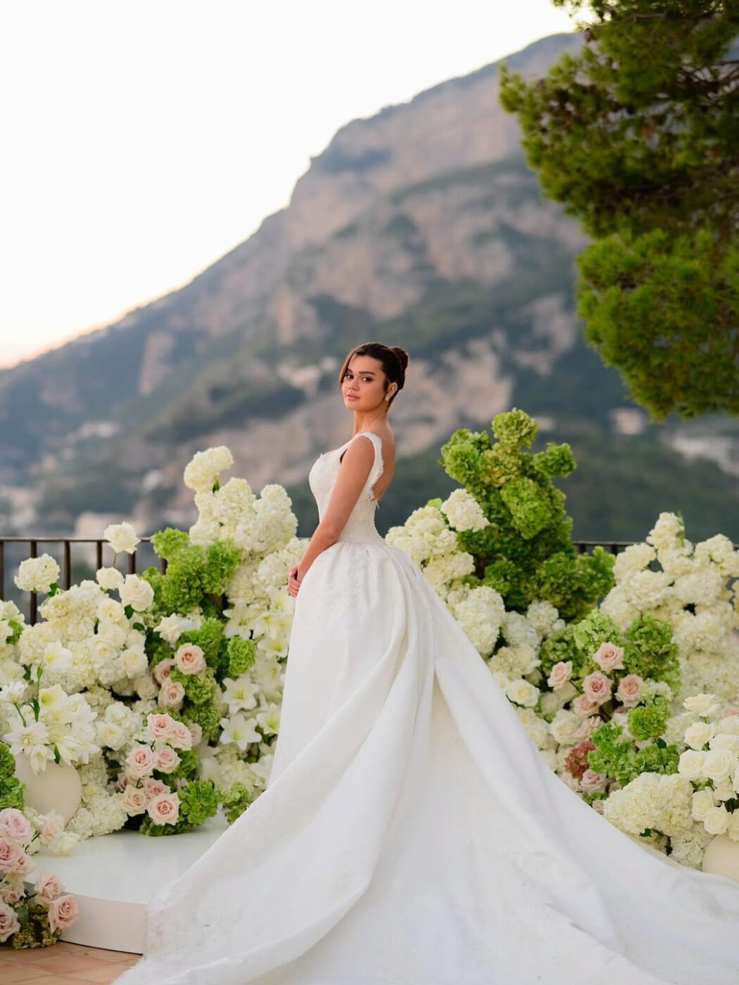 Franciny Ehlke se casa com empresário Tony Maleh em cerimônia luxuosa ...