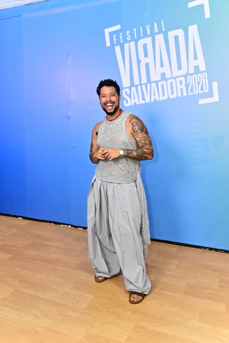 Dinho Júnior celebra quarto anos à frente da transmissão do Festival ...